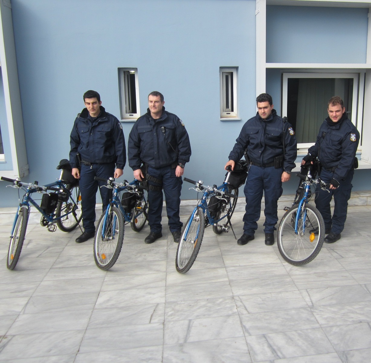 Περιπολίες αστυνομικών με ποδήλατα στα Χανιά! (Φωτογραφίες) - KontraNews